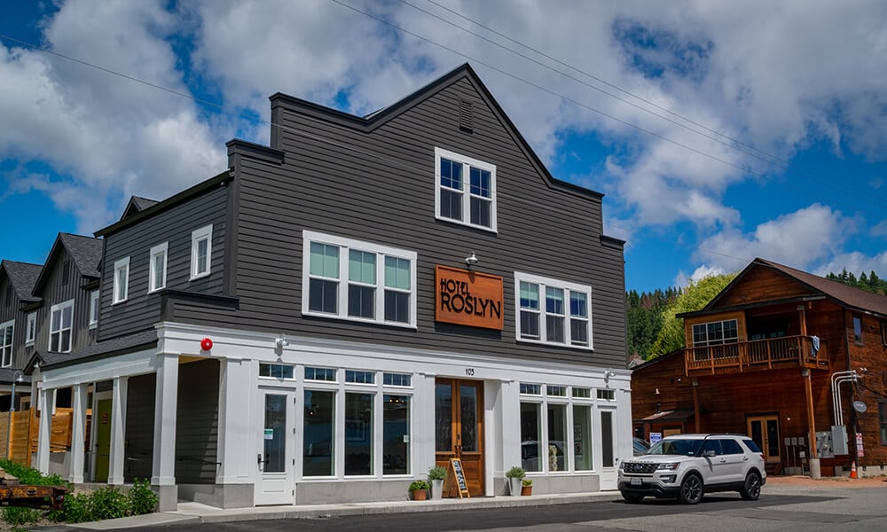 Weekend Getaway At Hotel Roslyn: Discover Washington State