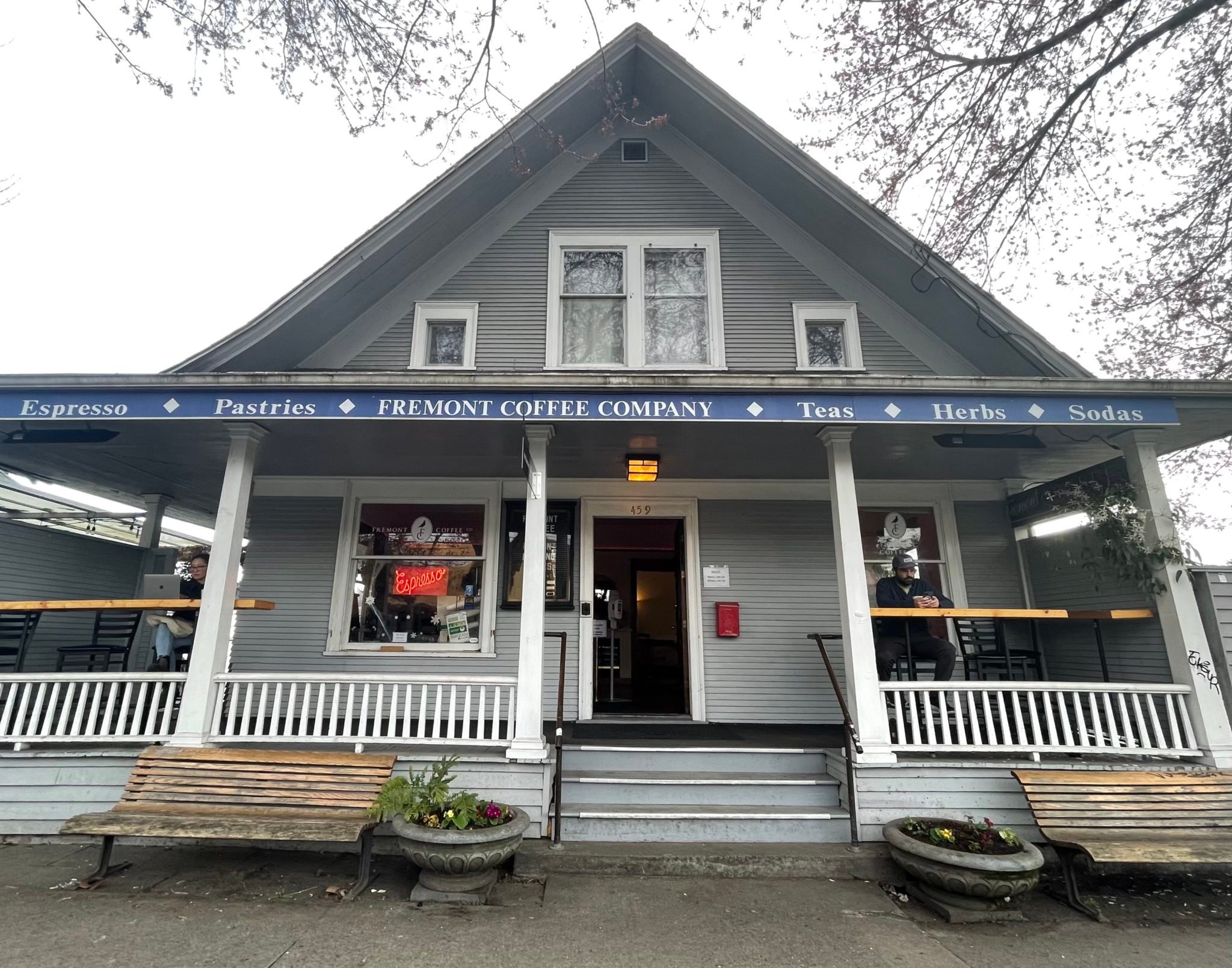 Discover 10 Unique Cafes For Coffee In Seattle