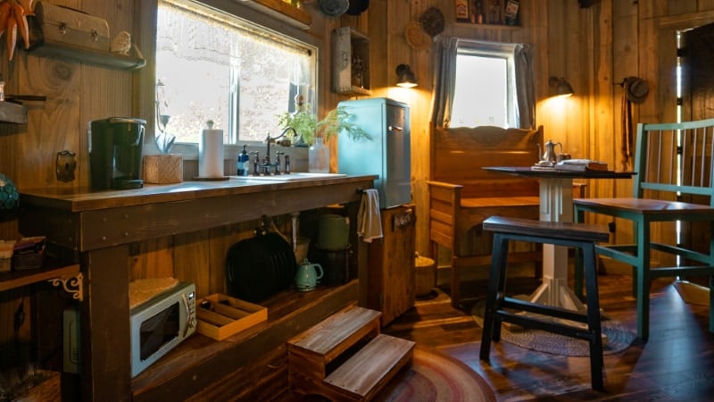 A Magical Harry Potter-Inspired Stay At Half Giant Hut In Toledo ...